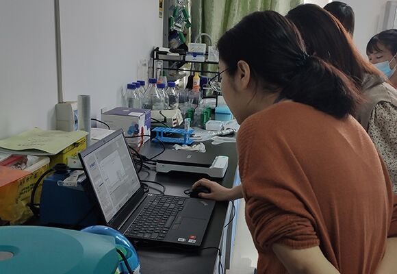 Revolutionary Western Blot Touch Imagers | e-Blot